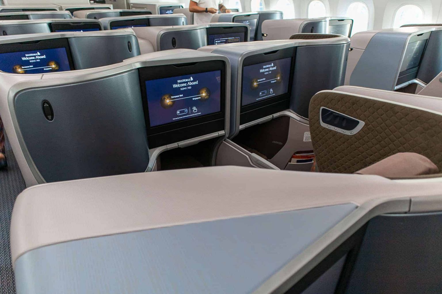 How Much More Expensive is Business Class Compared to Economy?