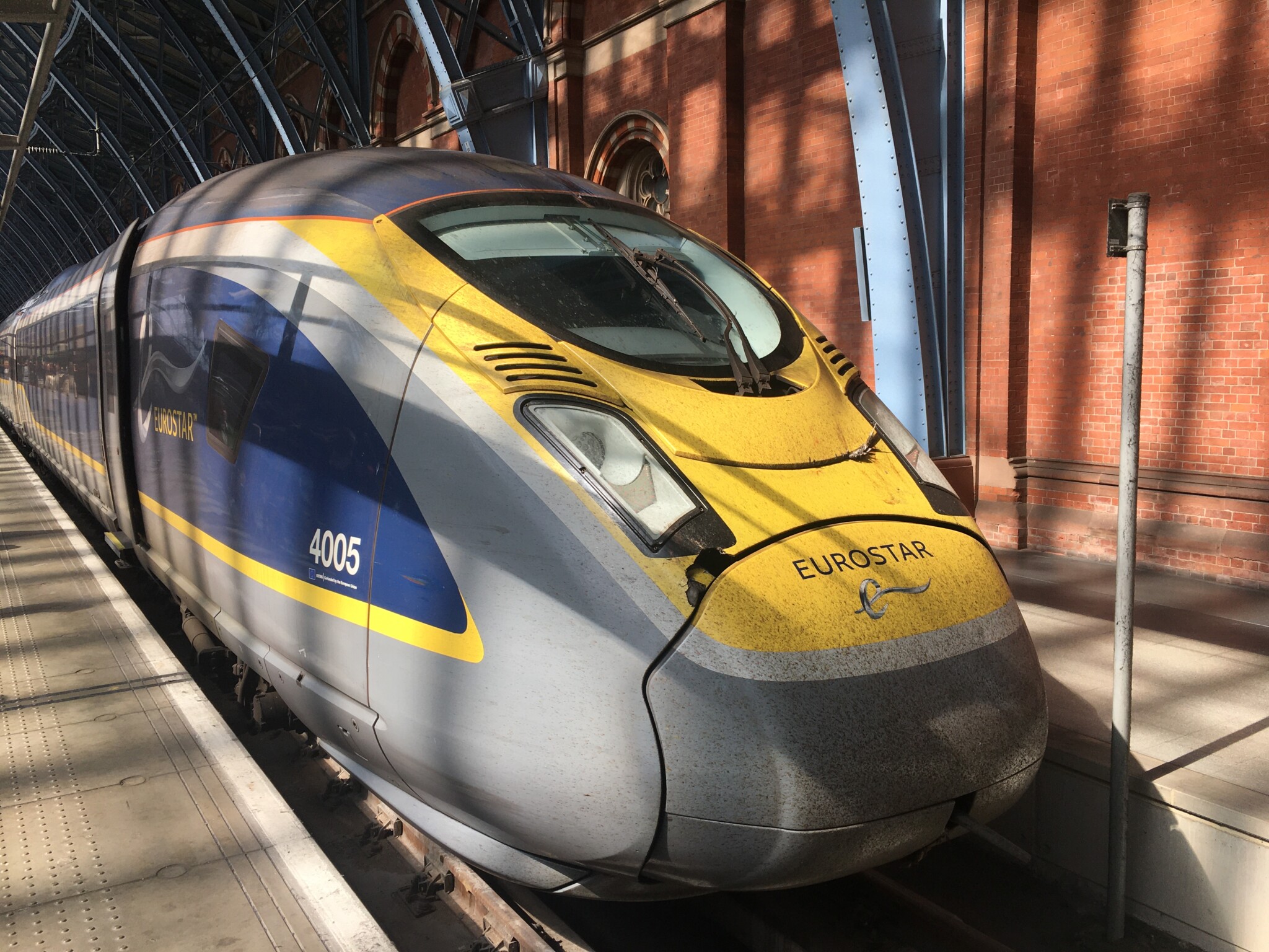 Review: Paris - London in Eurostar's First Class (Premier Standard)