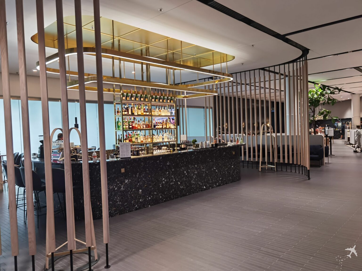 Review of Finnair's Platinum Wing in Helsinki (Oneworld Emerald Lounge)